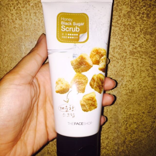 TheFaceShop Honey Black Sugar Scrub, Kesehatan & Kecantikan, Kulit ...