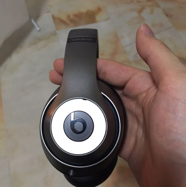 Beats Studio 2.0 Wireless (Titanium), Audio, Headphones & Headsets on ...