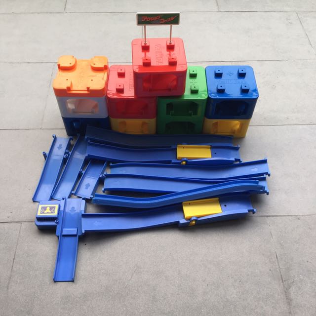 TakaraTomy Tomica Modular Toy Car Track Set, Hobbies & Toys, Toys ...