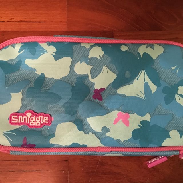 Smiggle Pencil Box, Hobbies & Toys, Stationery & Craft, Stationery ...