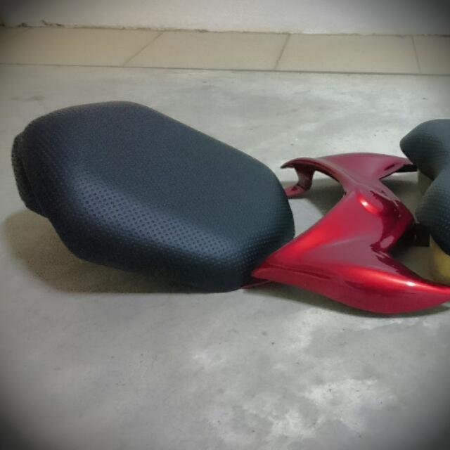 r15 v1 modified seat, Motorcycles, Motorcycle Accessories on Carousell