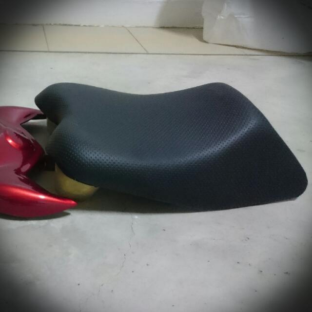 r15 v1 modified seat, Motorcycles, Motorcycle Accessories on Carousell