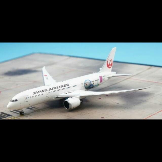 1/400 Phoenix Japan Airlines (JAL) B787-8 JA837J Doraemon, 興趣及遊戲, 收藏品及 ...