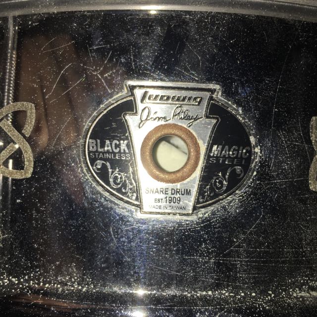 14" X 8" Ludwig Black Magic Jim riley signature Snare, Hobbies & Toys ...