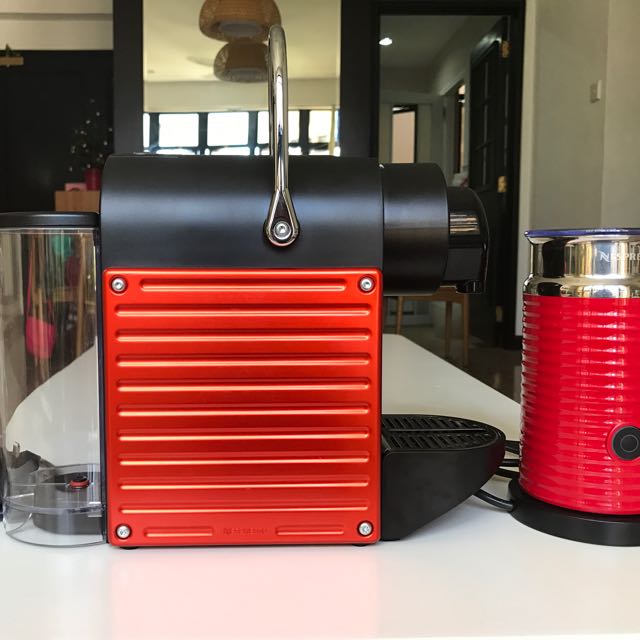 Nespresso Pixie Electric Red Coffee Machine + Aeroccino3 Milk Frother ...