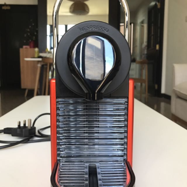 Nespresso Pixie Electric Red Coffee Machine + Aeroccino3 Milk Frother ...