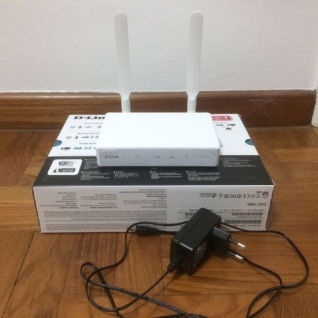 Dlink Ac1200 Wifi Range Extender Computers And Tech Parts And Accessories Networking On Carousell