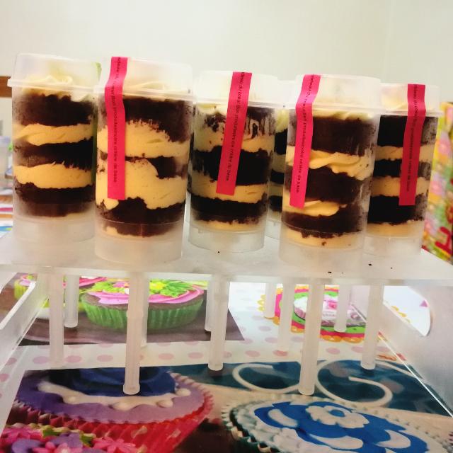 Red Velvet Push Pop Cake, Food & Drinks, Homemade Bakes on Carousell