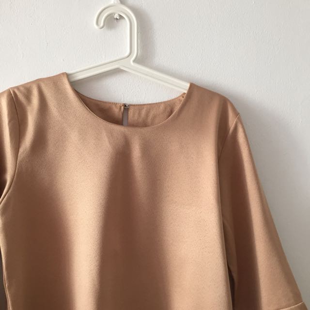 Shiny Gold Top, Women's Fashion, Tops, Blouses on Carousell