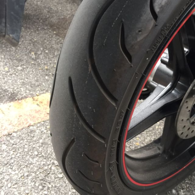 Tayar Duro Original Motor Y15zr Tyre, Motorbikes on Carousell