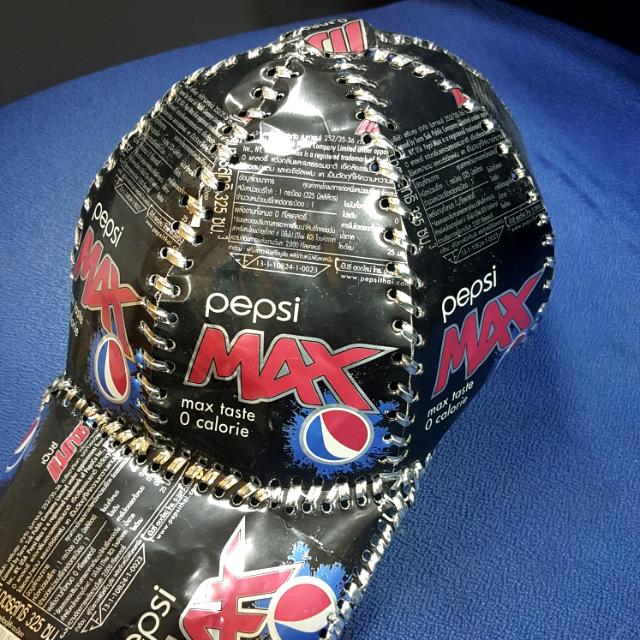 Vintage Pepsi Cap, Hobbies & Toys, Memorabilia & Collectibles, Vintage ...