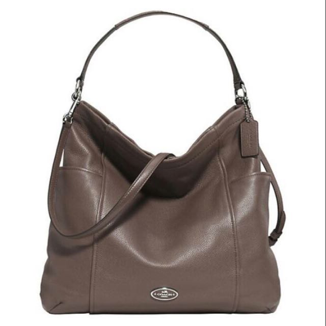 COACH Chicago Gallery Hobo in Leather, Luxury, Bags & Wallets on Carousell