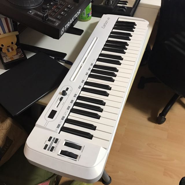 Samson 49 keyboard MIDI controller, Hobbies & Toys, Music & Media ...