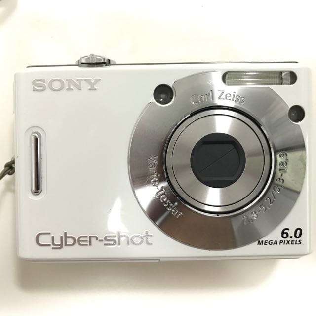 SONY CYBERSHOT, Photography, Cameras on Carousell