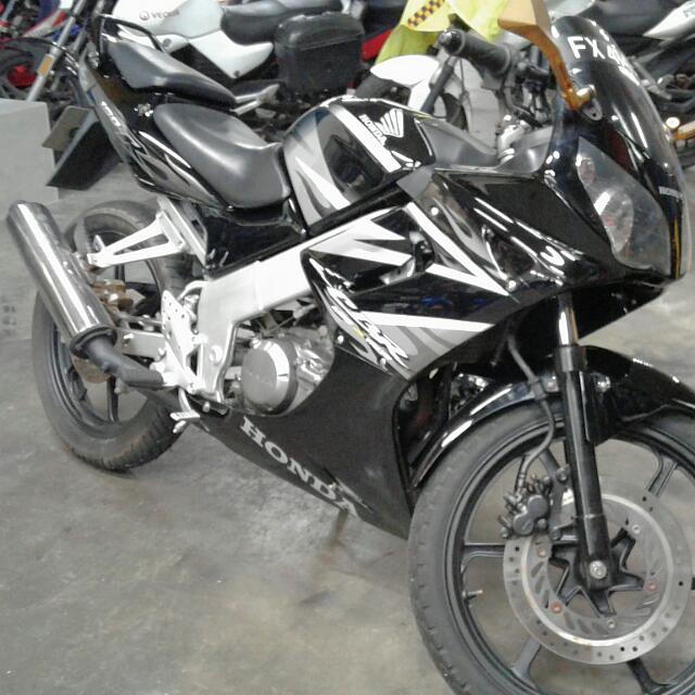 Honda CBR 150, Motorcycles, Motorcycles for Sale, Class 2B on Carousell
