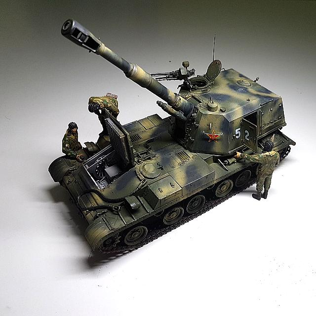 Type 83A Artillery Tank Model With Rare Artillery Crews / 1:35 Scale ...