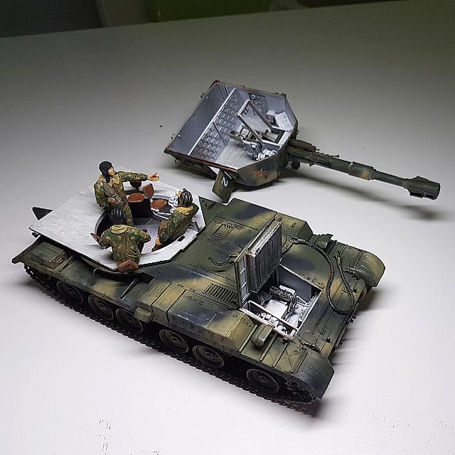 Type 83A Artillery Tank Model With Rare Artillery Crews / 1:35 Scale ...