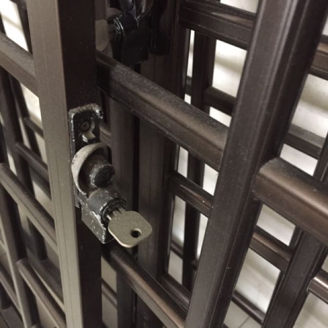 3 Safety Window Grills Hdb With Lock And Keys, Furniture & Home Living ...