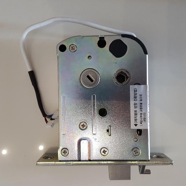 Samsung Smart Door Lock Shs 5120, Furniture & Home Living, Furniture ...