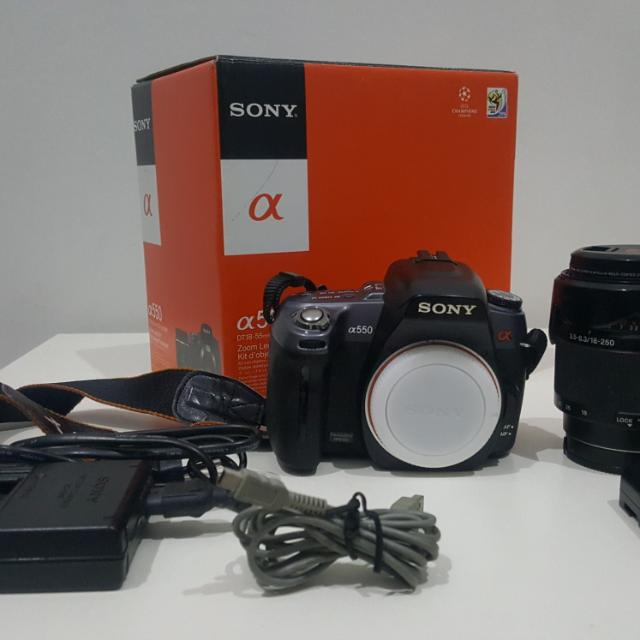 Sony A550 DSLR Camera, Photography, Cameras on Carousell