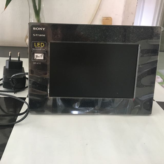 Sony S-Frame, Furniture & Home Living, Home Decor, Frames & Pictures on ...