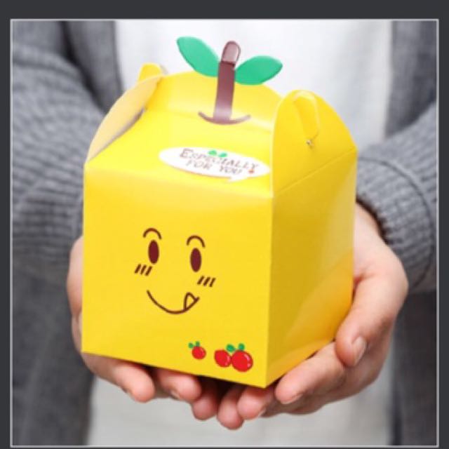 10 Cute Boxes For $4, Everything Else on Carousell