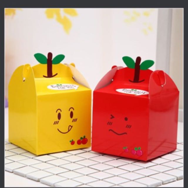 10 Cute Boxes For $4, Everything Else on Carousell