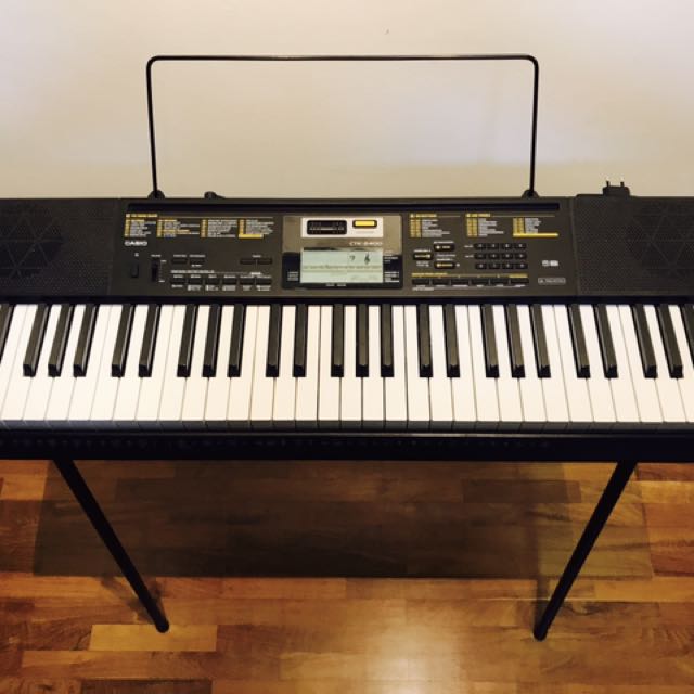 Casio Digital Keyboard CTK-2400, Hobbies & Toys, Music & Media, Musical ...
