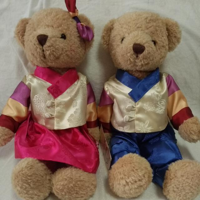 Korean Couple Bears From Teddy Bear Museum, Hobbies & Toys, Toys ...