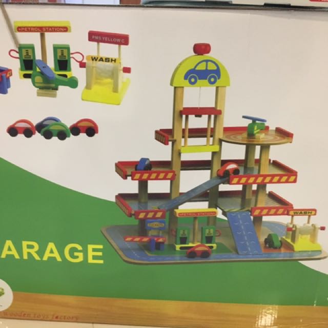 Multi Storey Car Park toy, Toys & Games, Bricks & Figurines on Carousell