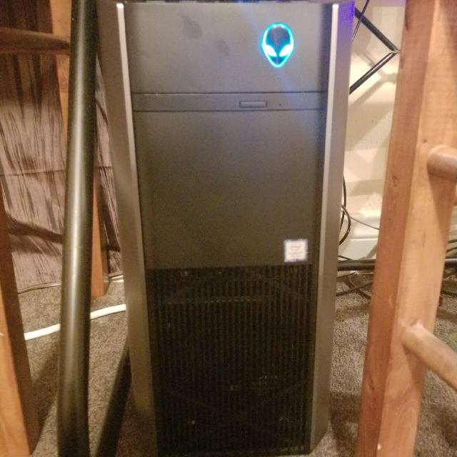Alienware aurora R6 signature edition, Everything Else on Carousell