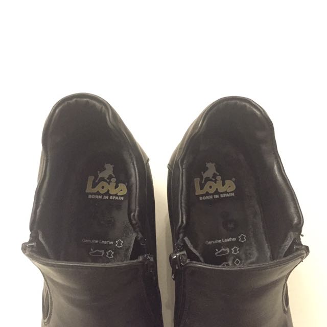 Lois Boots, Women's Fashion, Footwear, Boots on Carousell