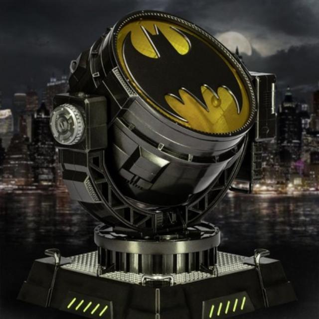 Batman Hero Club 1/6 Bat Signal, Hobbies & Toys, Toys & Games on Carousell