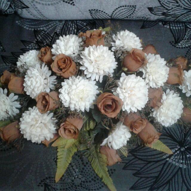 Bunga Atas Meja, Furniture & Home Living, Home Decor, Vases ...