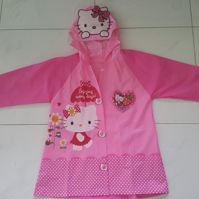 Hello Kitty Raincoat, Babies & Kids, Babies & Kids Fashion on Carousell
