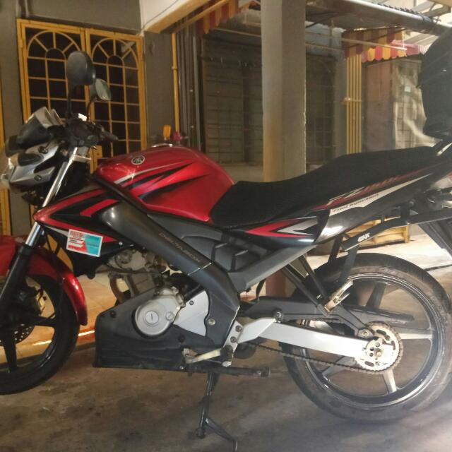 Yamaha Fz150 Merah, Motorbikes on Carousell