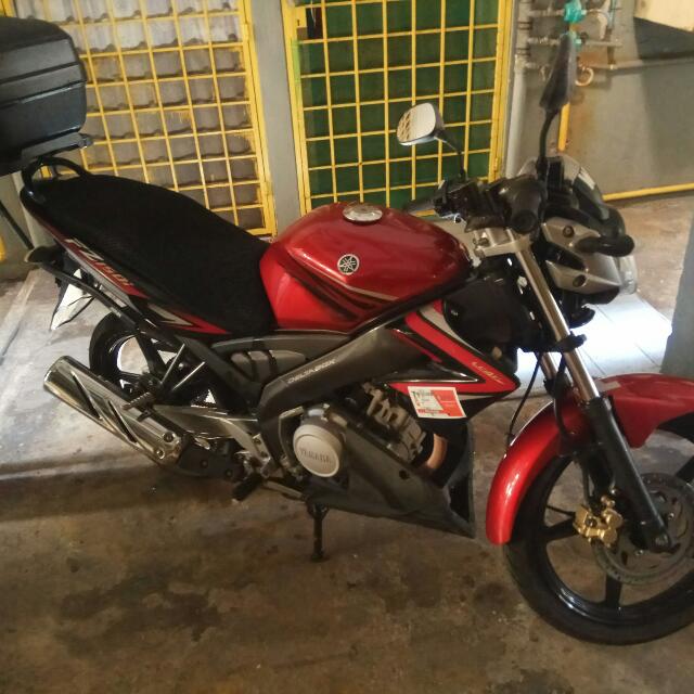 Yamaha Fz150 Merah, Motorbikes on Carousell