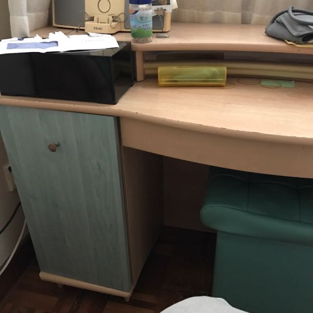 Used Dressing Table Condition 7/10, Furniture & Home Living, Furniture ...