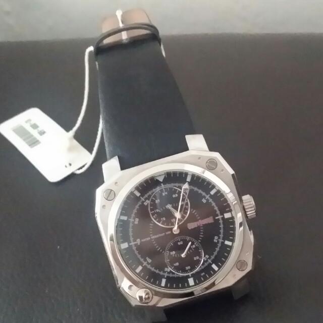 Men's Chevignon Watch Brand NEW, Men's Fashion, Watches & Accessories ...