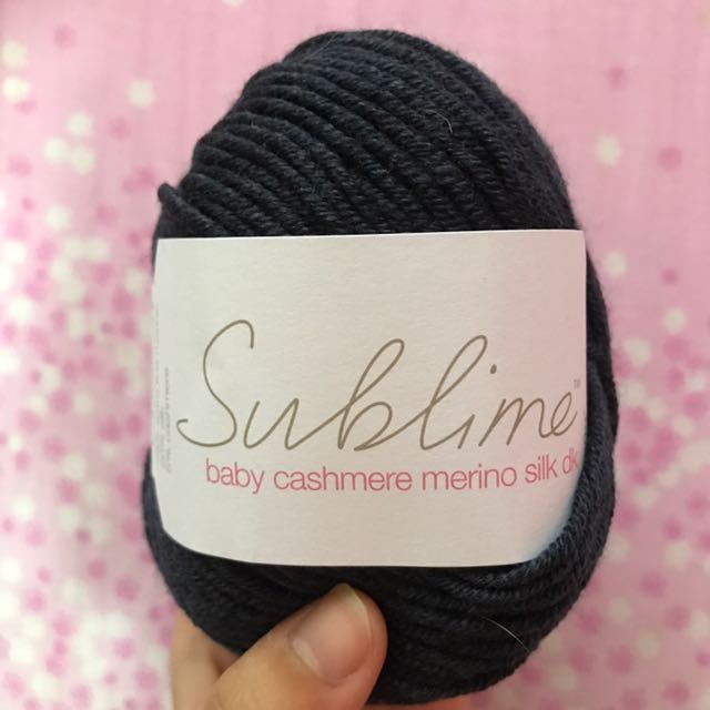 Wool, Hobbies & Toys, Stationery & Craft, Handmade Craft on Carousell