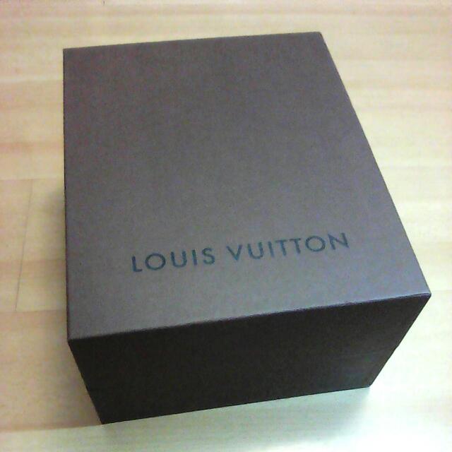 Louis Vuitton Box, Women's Fashion, Bags & Wallets, Purses & Pouches on ...