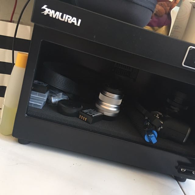 Samurai Dry Box, Photography, Photography Accessories, Dry Boxes ...