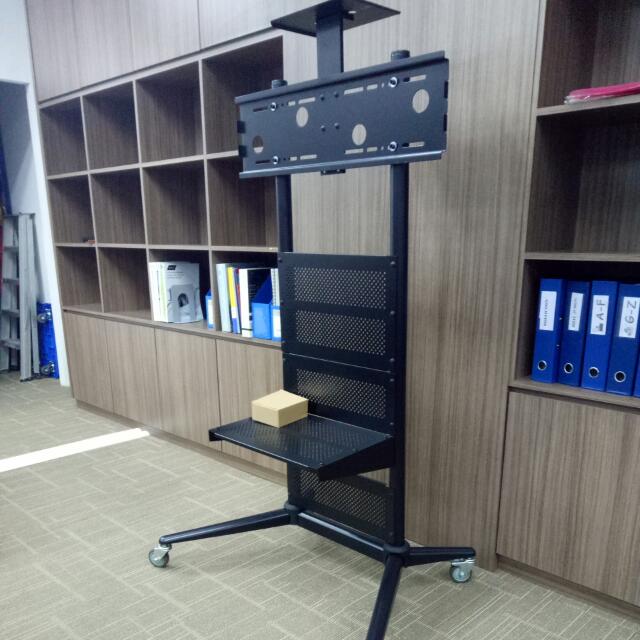 Mobile Tv Rack, Furniture & Home Living, Furniture, Other Home ...