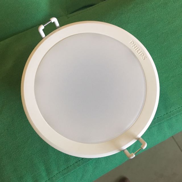 Philips LED Downlight Mason 59202, Furniture & Home Living, Lighting ...