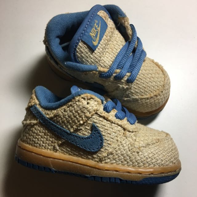 Nike Baby Dunk Low, 兒童＆孕婦用品, 嬰兒及小童流行時尚 - Carousell