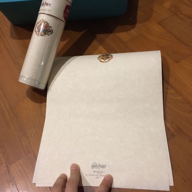 Hogwarts Crest Parchment Paper (Official Warner Bro.s), Hobbies & Toys, Stationery & Craft ...