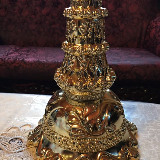 Bunga Paha Stand In Gold, Furniture & Home Living, Home Decor, Other ...