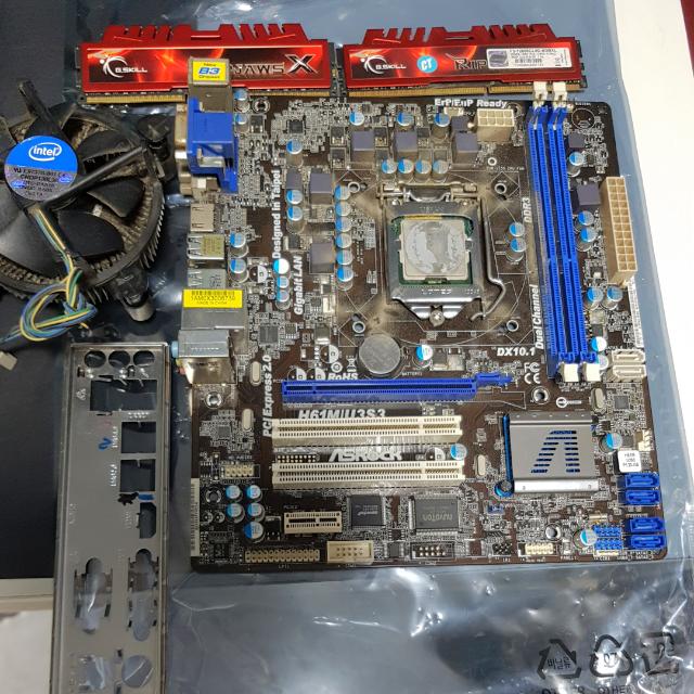 ASRock H61M/U3S3 Motherboard W/ 8GB RAM and i5-2328 3.00Ghz, Computers ...