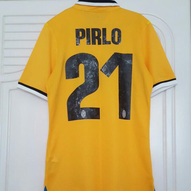 Juventus Away Kit + Pirlo 21, Sports Equipment, Other Sports Equipment ...