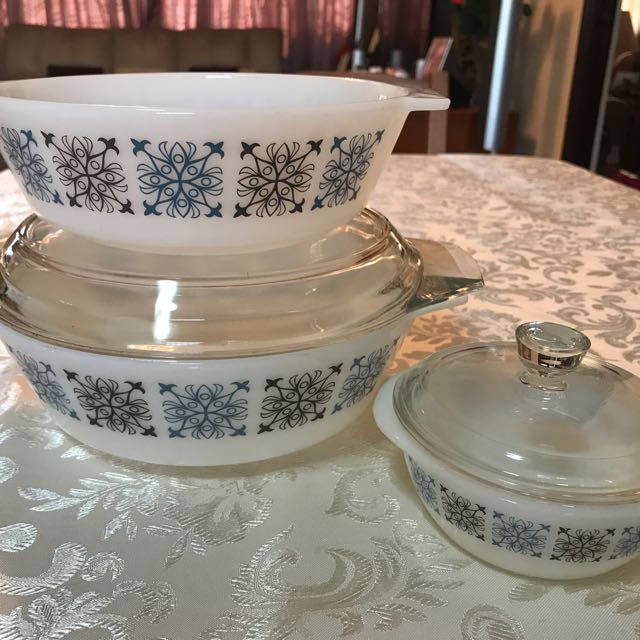 Vintage Pyrex Chelsea Round Casserole, Furniture & Home Living ...